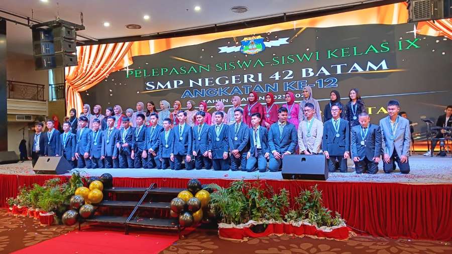 Pesan Kepsek Acara Pelepasan Siswa Kelas IX SMP 42 Batam